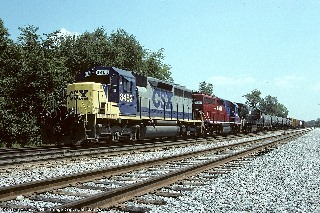 CSX SD40M-2 8482